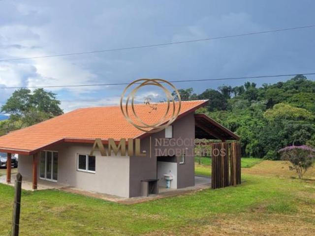 RA AMIL vende chácara com 03 Suítes, varanda Gourmet, com vista espetacular, 20.000 m², Zona Norte