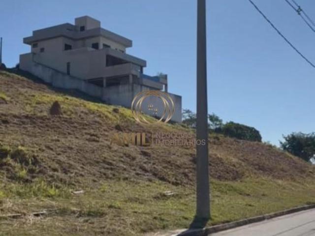 RA AMIL VENDE Terreno de 360m² no Condomínio Verana, oferecendo Natureza, Lazer Completo e Segurança