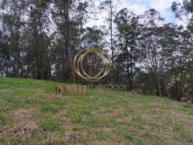 RA AMIL VENDE Terreno / Paraibuna/ 8.000 m²