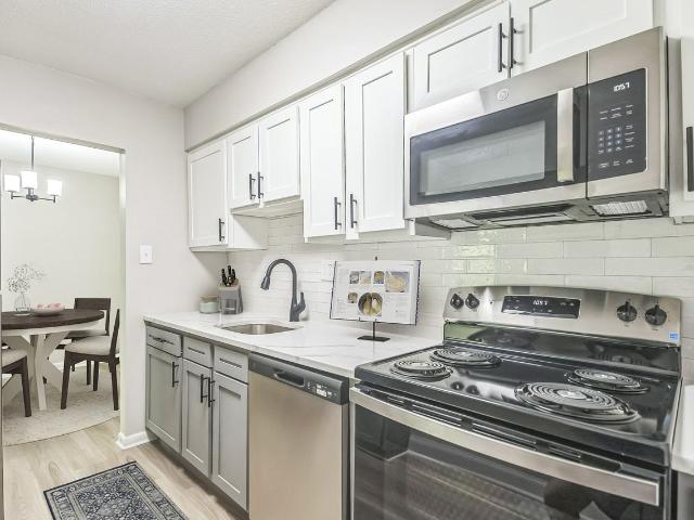 Ramblewood Village 2 Bedroom Apartment for Rent at 1190 S Church St, Mount Laurel, NJ 08054
