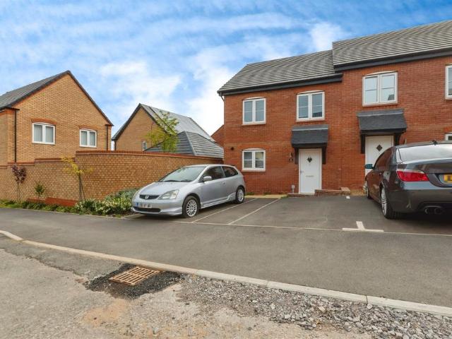 Ramfield Crescent, Collingtree. 3 bed semi detached house to rent £1,550 pcm £358 pw