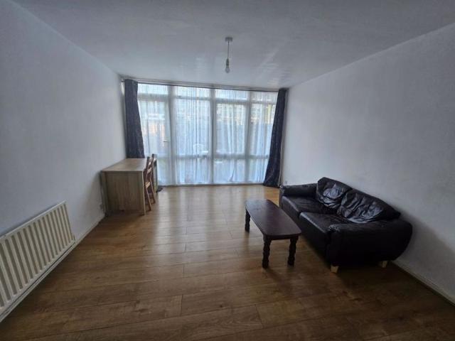 Ramilles Close, London SW2, 3 bed property to rent, £3,000 pcm | PrimeLocation