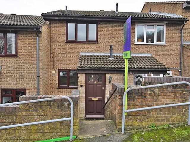 Ramillies Close, Chatham ME5, 2 bed property to rent, £1,250 pcm | PrimeLocation