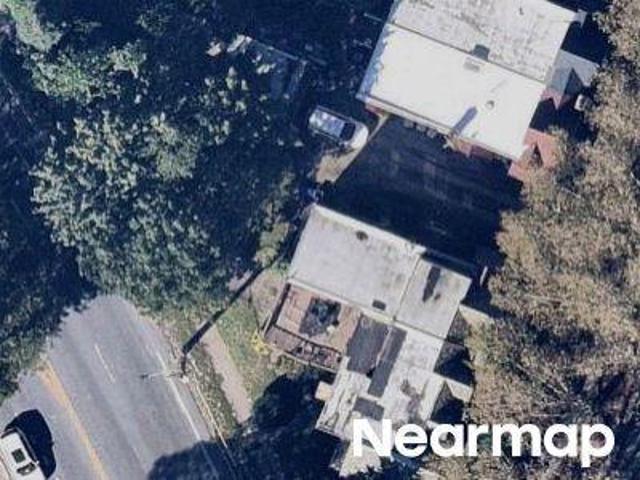 Ramona Ave