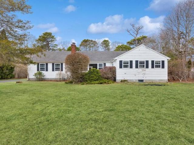 Rampasture Rd, Hampton Bays, Home For Sale