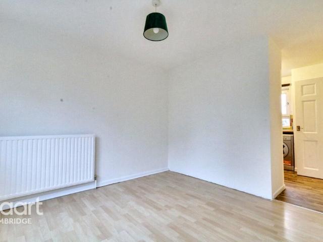 Rampton Drift, Longstanton 3 bed end of terrace house to rent £1,095 pcm £253 pw