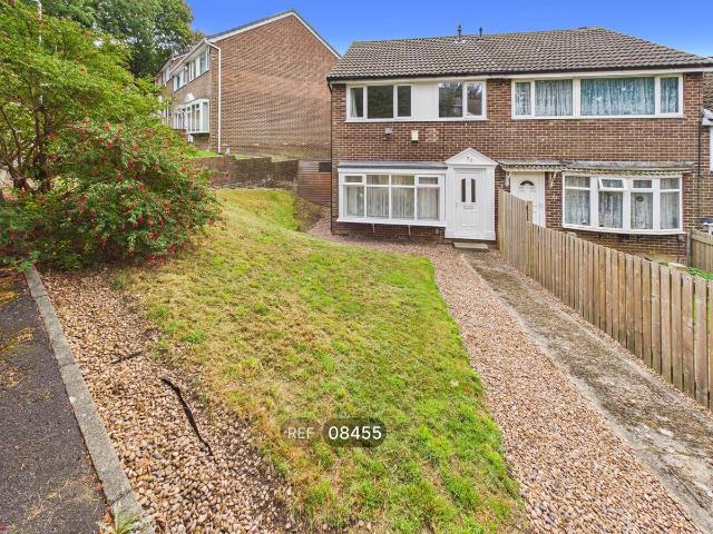 Ramshead Crescent, Leeds LS14, 3 bed semi detached house to rent, £1,200 pcm | PrimeLocation