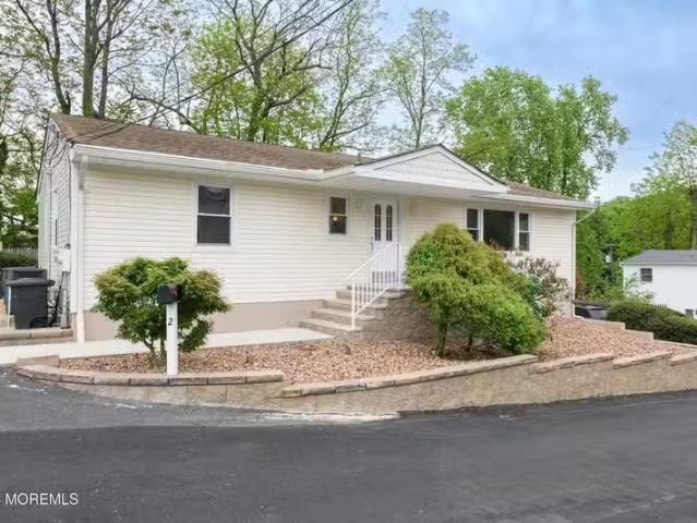 Ranch, Two Family Highlands, NJ 2 William St