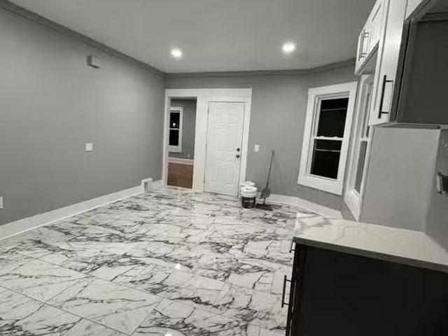 Ranch, Multi family Rental New Haven, CT 232 View St #2