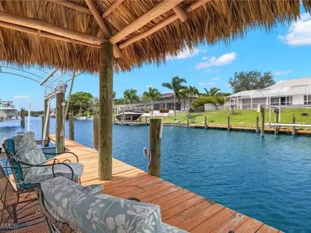 Ranch, One Story, Single Family Residence Cape Coral, FL 10.