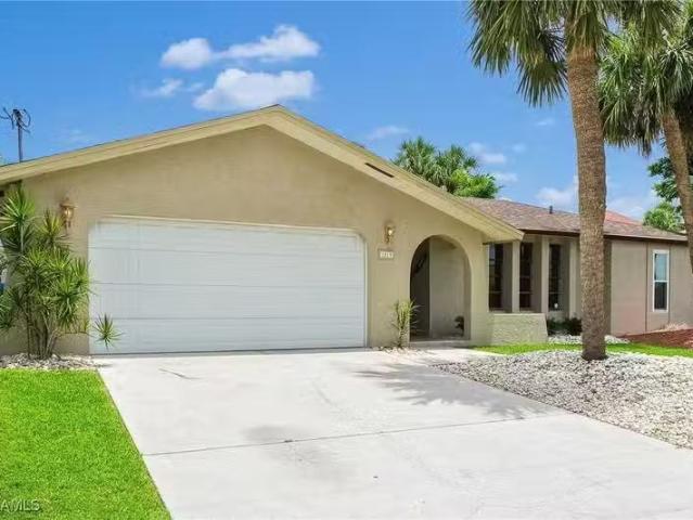 Ranch, One Story, Single Family Residence Cape Coral, FL 15.
