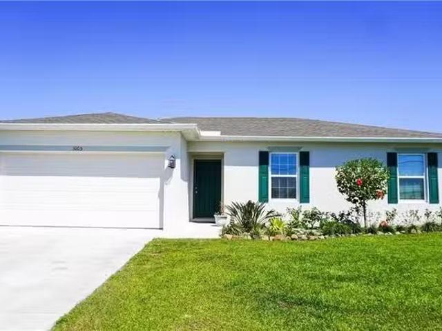 Ranch, One Story, Single Family Residence LEHIGH ACRES, FL.