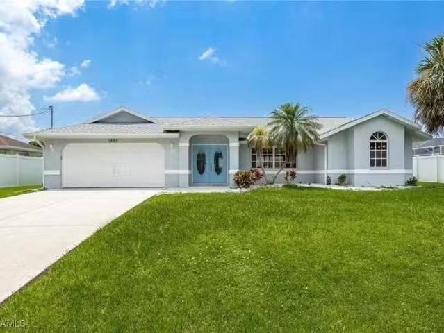 Ranch, One Story, Single Family Residence Port Charlotte, FL.