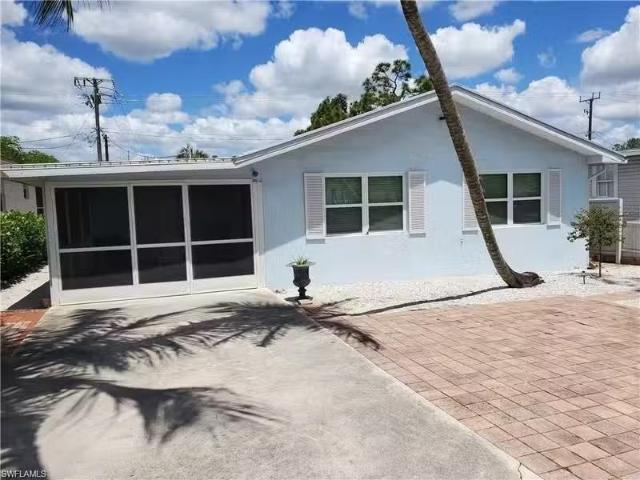 Ranch, Single Family Residence NAPLES, FL 1009 Ridge St