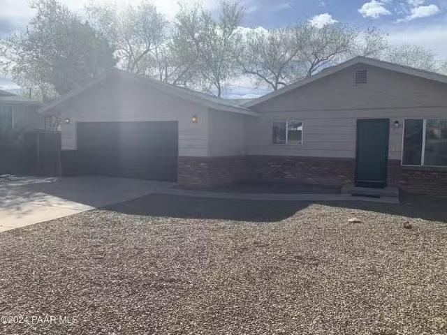 Ranch, Site Built Single Family Prescott Valley, AZ 8156 E.