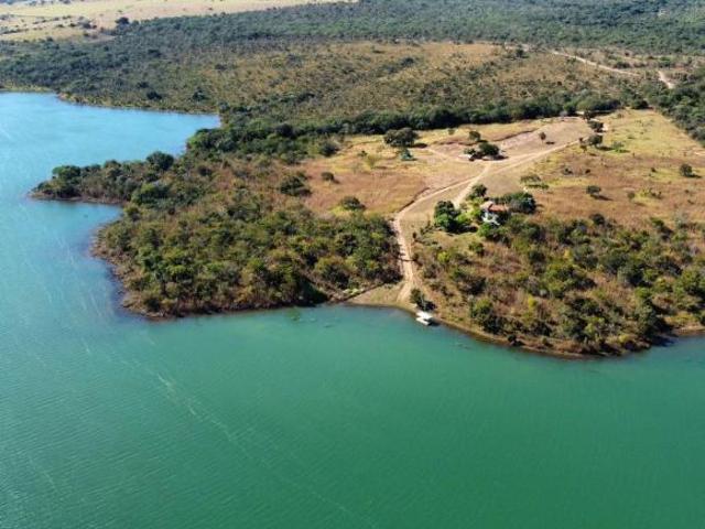 Rancho Beira Lago Corumbá 3 em Luziânia, com 58.000 mts²