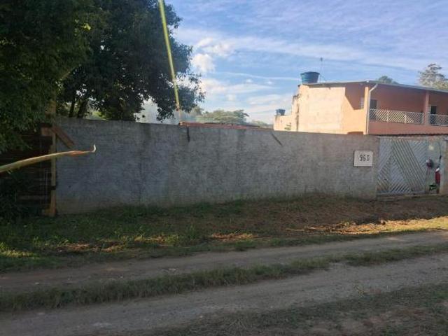 Rancho em Boituva/SP, com fundos para o rio SOROCABA.