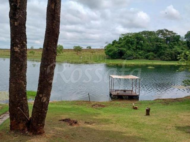 Rancho em Três Fronteiras SP