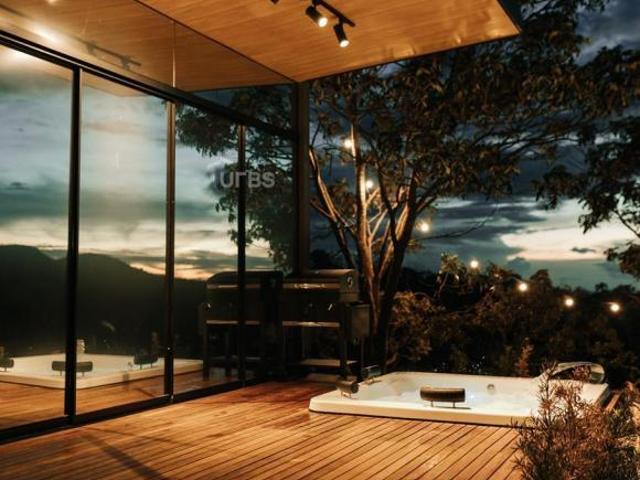 Rancho Mobiliado na Serra dos Pireneus – 20.000m², 2 Chalés e Próximo à Cachoeira do Abade!