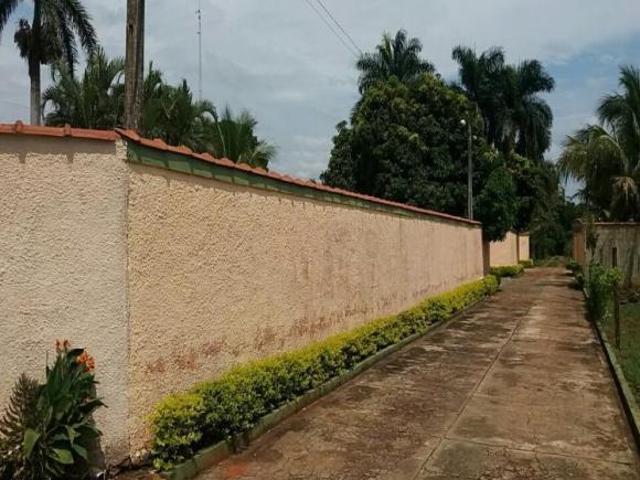 Rancho no Bairro Pedregal em Guaraci SP