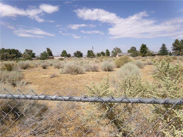 Rancho Rd, Phelan, CA 92371