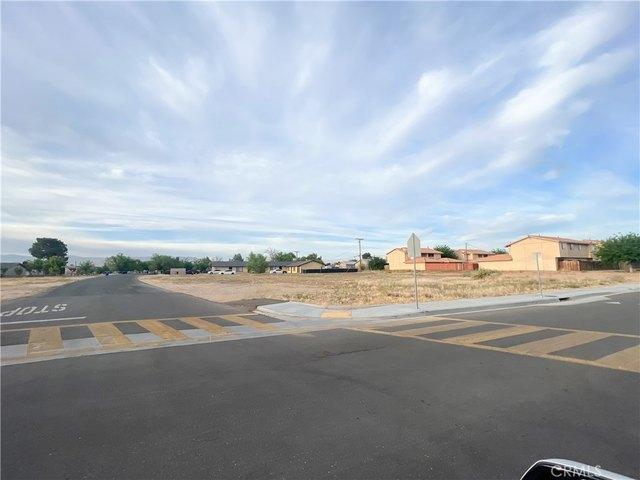 Rancherias Rd, Apple Valley, CA 92308
