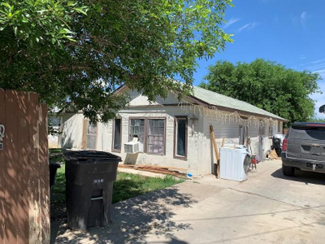 Ranchitos Rd