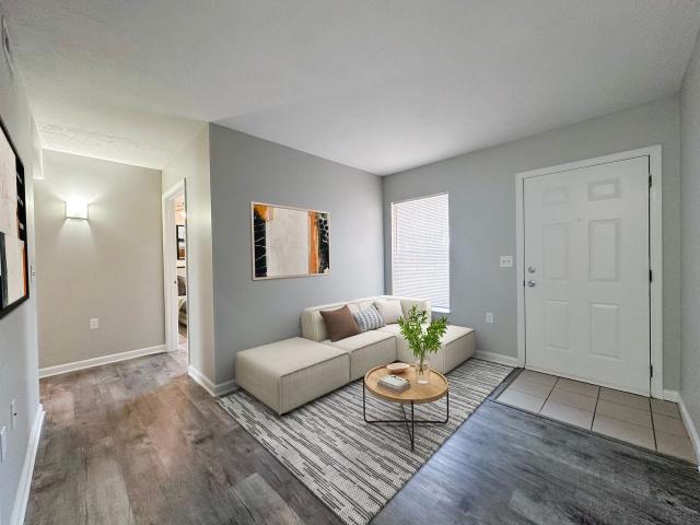 Rand Stockton Apartment Homes 1 Bedroom Apartment for Rent at 5004 Willoway Dr, Knoxville, TN 37912