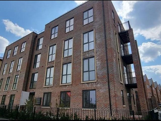 Randal Way, Cambridge, CB3 1 bed flat to rent £1,800 pcm £415 pw