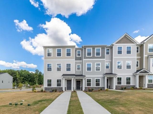 Randel Properties 2/2 1200 sqft