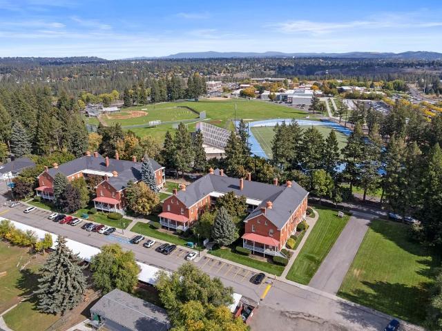 Randolph Arms 2 Bedroom Apartment for Rent at 3915 W Randolph Rd, Spokane, WA 99224 West Spokane