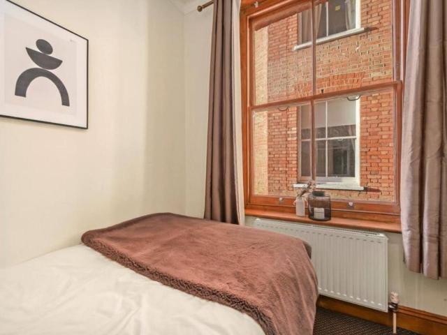 Randolph Avenue, London W9, Room to rent, £1,500 pcm | PrimeLocation