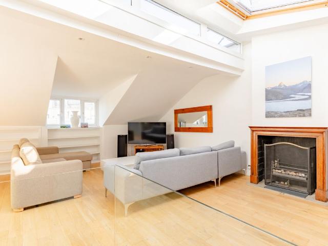 Randolph Avenue, London W9, 3 bed flat to rent, £4,500 pcm | PrimeLocation