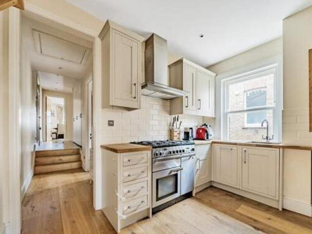 Randolph Avenue, Maida Vale, 2 Bedroom Flat