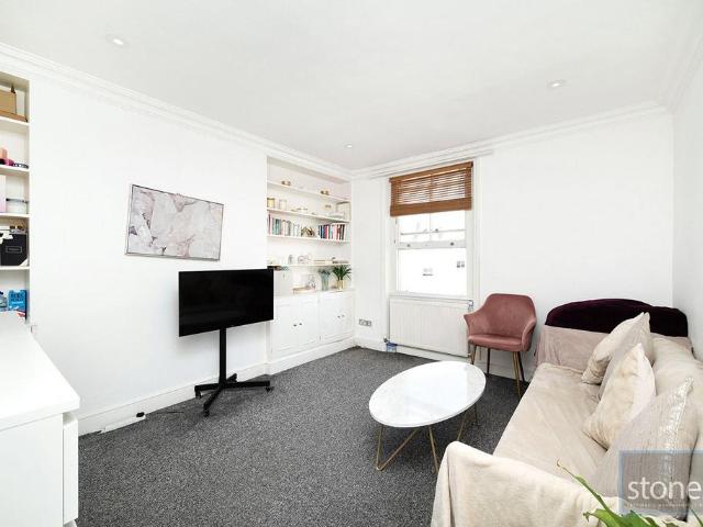 Randolph Avenue, Maida Vale, London, W9 2 bed apartment to rent £2,600 pcm £600 pw