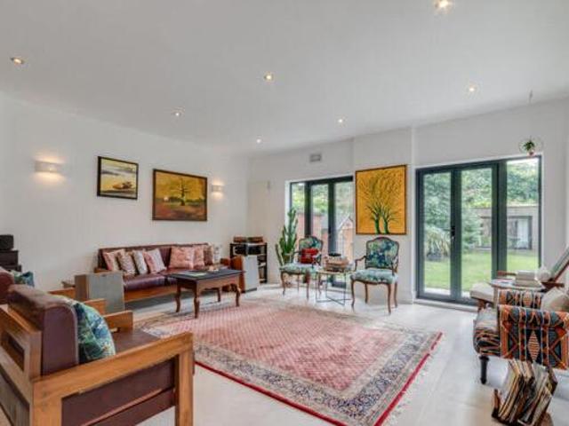 Randolph Avenue, Paddington, 4 Bedroom Flat