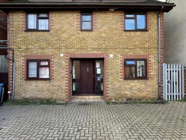Randolph House, Randolph Road, Kent ME7, Studio to rent, £900 pcm | PrimeLocation