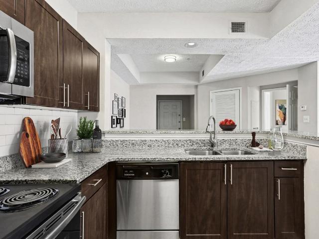 Randolph Perimeter 1 Bedroom Apartment for Rent at 7150 W Peachtree Dunwoody Rd, Sandy Springs, GA 30328