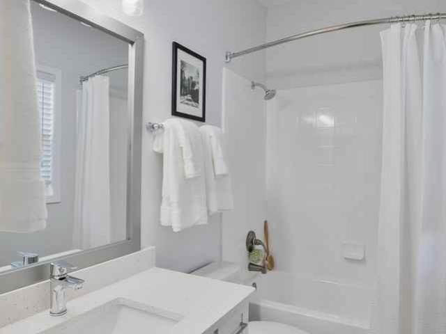 Randolph Perimeter 2 Bedroom Apartment for Rent at 7150 W Peachtree Dunwoody Rd, Sandy Springs, GA 30328
