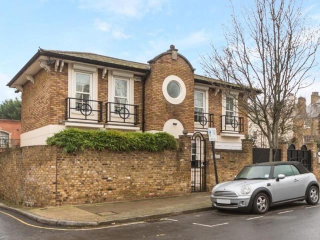 Randolph Road, Maida Vale, London, W9 4 bed terraced house to rent £8,996 pcm £2,076 pw