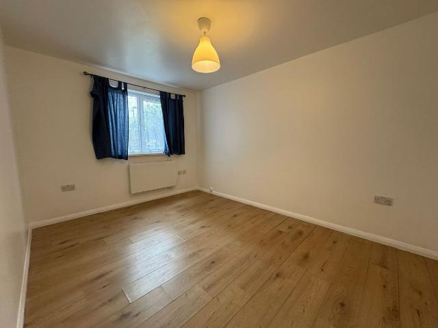 Ranelagh Gardens, Ilford IG1, 1 bed flat to rent, £950 pcm | PrimeLocation