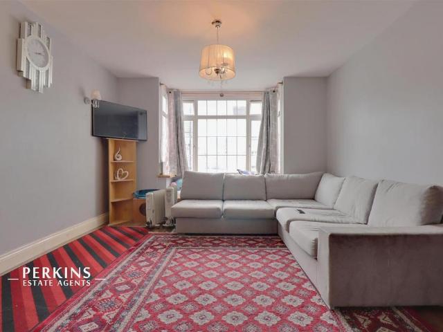 Ranelagh Road, Southall 3 bed terraced house to rent £2,700 pcm £623 pw
