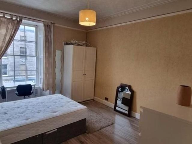 Rankeillor St, Edinburgh, EH8 5 bed flat to rent £3,500 pcm £808 pw