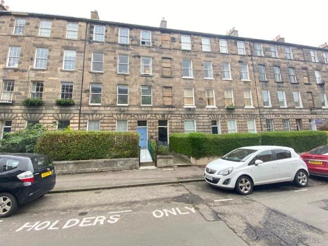 Rankeillor Street, Newington. 3 bed flat to rent £2,550 pcm £588 pw
