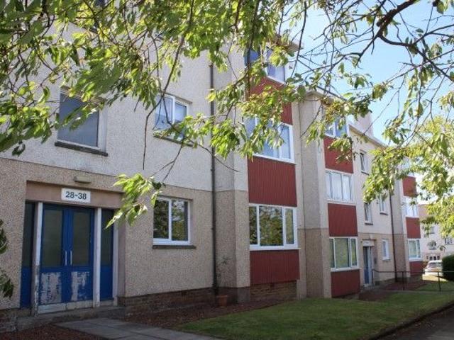 Rannoch Green, East Kilbride G74, 2 bed flat to rent, £625 pcm | PrimeLocation