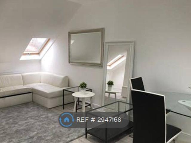 Rannoch Road, London W6, 3 bed flat to rent, £3,800 pcm | PrimeLocation