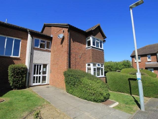 Rabournmead Drive, Northolt UB5, Studio to rent, £1,225 pcm | PrimeLocation