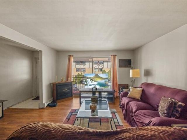 Racal Ct Unit A, Staten Island, Condo For Sale