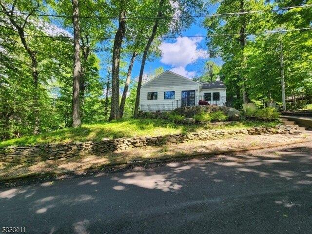 Raccoon Island Rd, Jefferson Township, Home For Sale