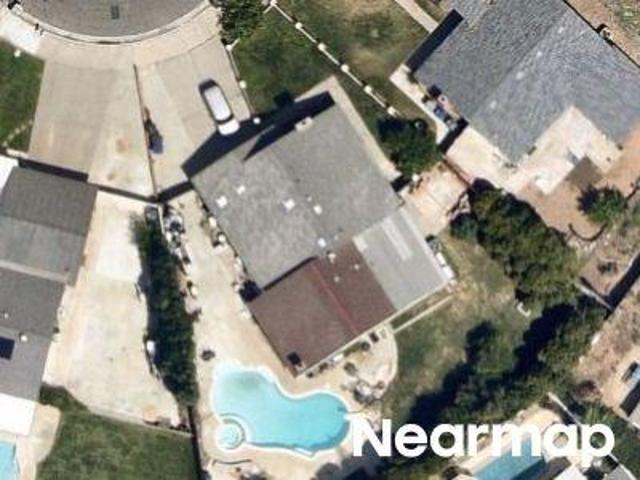 Racine Dr